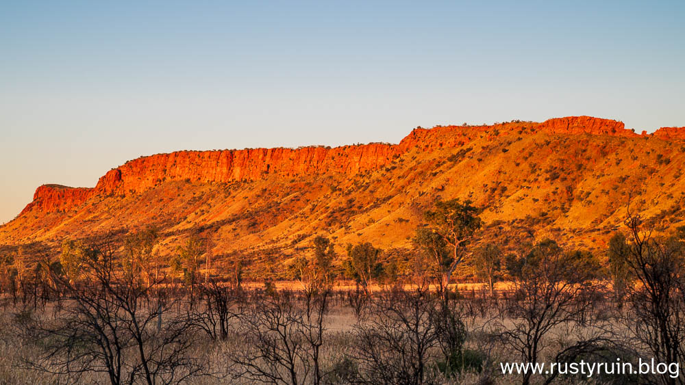 Tjoritja aglow ~ The West MacDonnell Ranges – The Rusty Ruin Journal